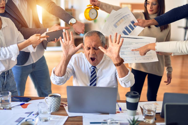 Field Sales Representatives & Managers: The Complete Guide