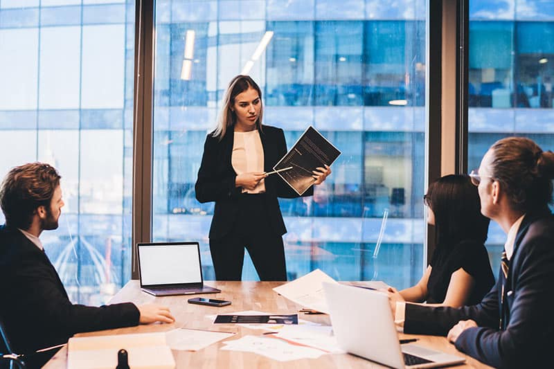 30 Outside Sales Tips To Help You Win More Opportunities in 2024