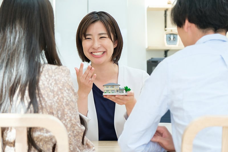 20 Solar Sales Tips to Win More Business in 2023